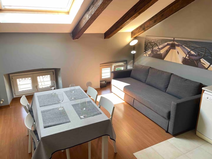 Large And Bright Attic In Trieste Center - Trieste
