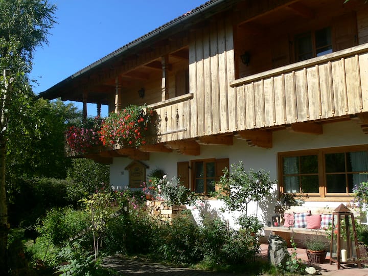Landhaus Am Arzbach Mit Südbalkon Und Bergeblick - Wackersberg