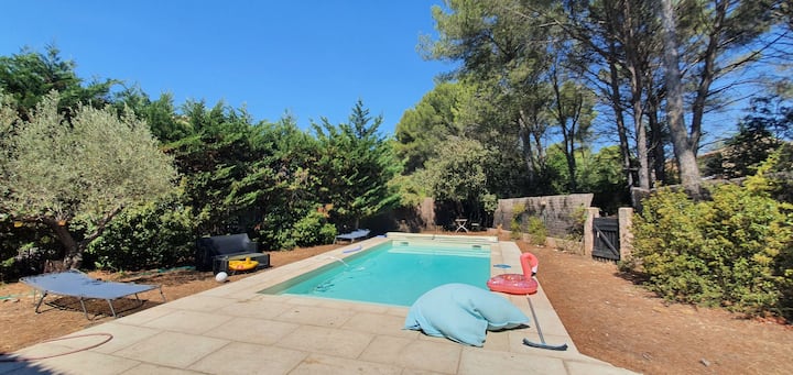 Maison 150 M Carrés Avec Piscine - Lambesc