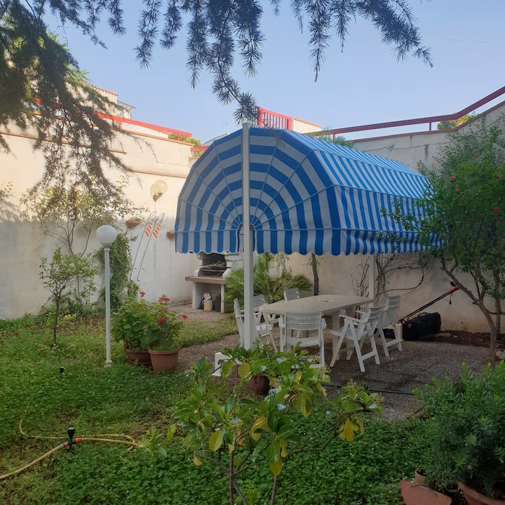 La Tua Casa Attrezzatissimo Trilocale Con Giardino - Peschici
