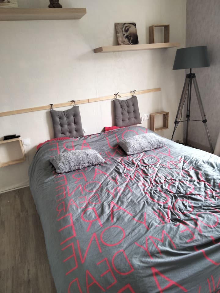 Chambre Avec Balcon Et Kitchenette Dans Maison - Saint-Brieuc