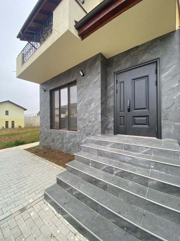 Vilă Primitoare șI Modernă îN Orașul Cetății Deva - Deva