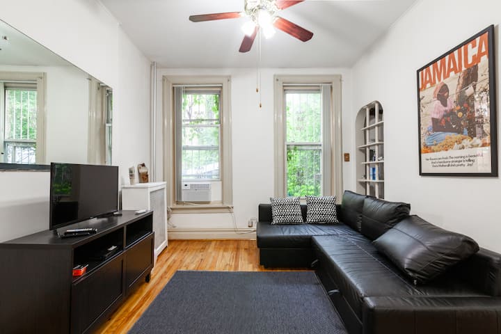 Caribbean Retreat In The Heart Of Brooklyn - Brooklyn, NY