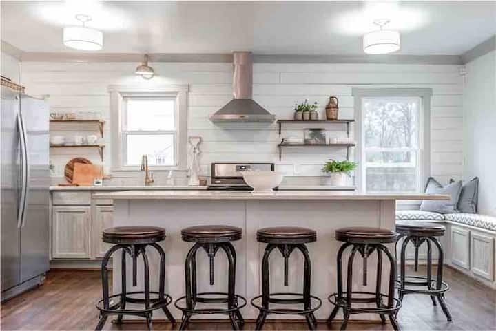 Charming West Side Bungalow - Charlotte, NC