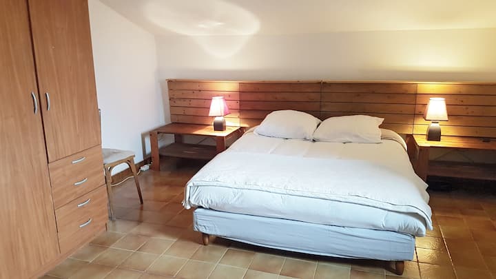 Chambre 1 Chez Habitant Parking, Proximité Port - Bonifacio