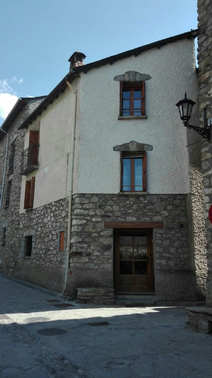 Maison De Village A Anciles (Benasque). 8 Pers. - Benasque