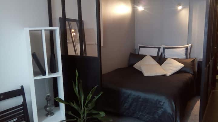 Joli Studio Centre-ville 5min à Pied Du Vieux Port - La Rochelle