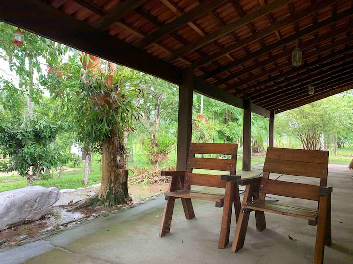 Casa De Campo Em Região De Mata Preservada - Itaoca