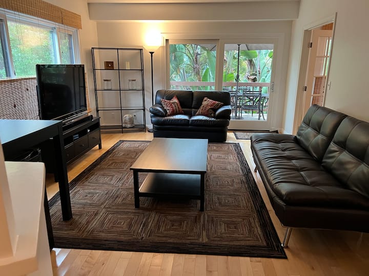 Three Room Suite In Downstairs Of Montecito House - Santa Barbara, CA