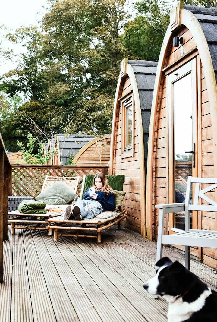 Woodside 2 Luxury Lakeside Treehouse With Hot Tub - Northumberland