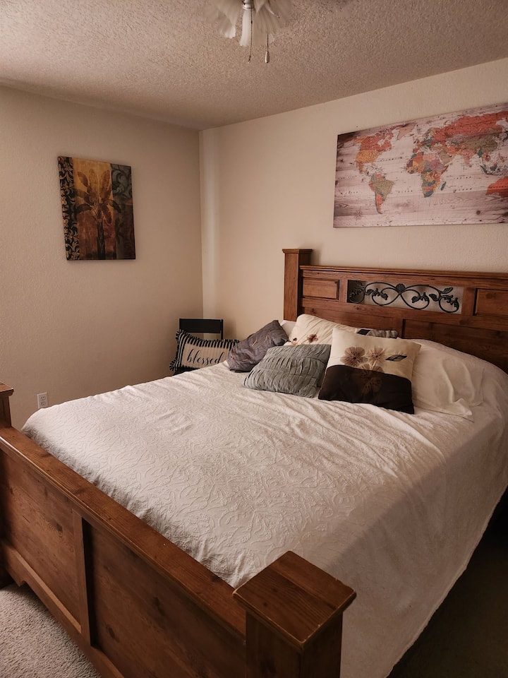 Mckenzies Bed & Breakfast. - Los Lunas, NM