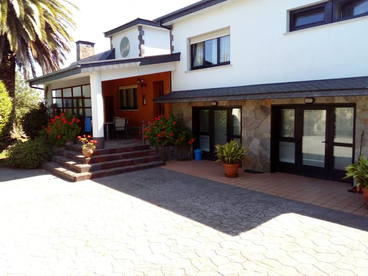 Vivienda Proxima A Las Playas Con Piscina - Galicia