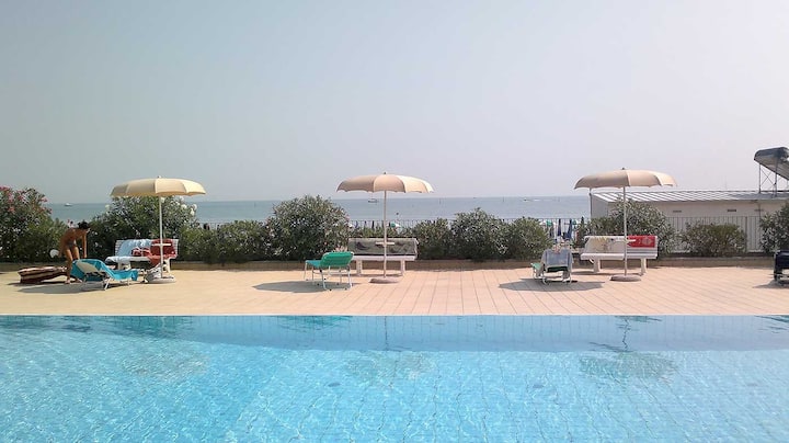 Spazioso Ed Elegante Monolocale Con Piscina - Italy