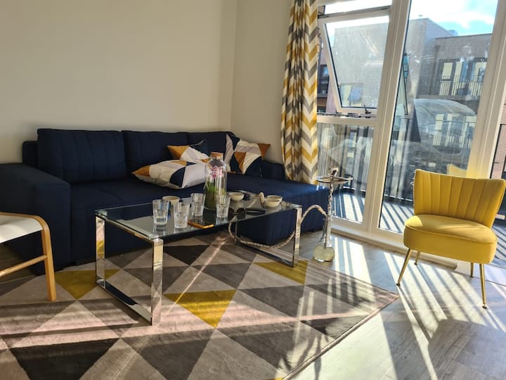 Stylish One Bedroom In Zone 4 - Harrow