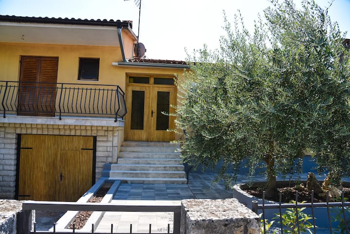 Cozy Apartment With Private Garden & Easy Parking - Rovinj