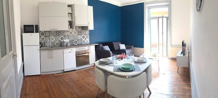 L'appart: Face Gare, Centre Ville, Parking Privé - Mably