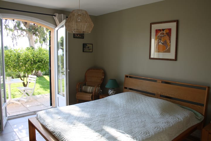 Très Belle Chambre Dans Les Collines De St Paul - Saint-Paul-de-Vence