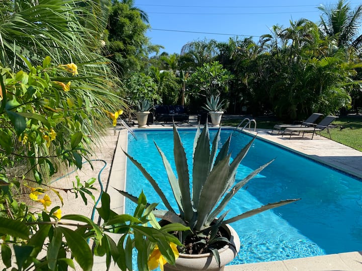 West Palm Beach North- Piscina Privada-jardín Tropical - North Palm Beach, FL