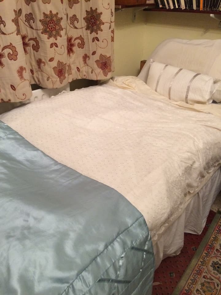 Room With Dinner - Doncaster