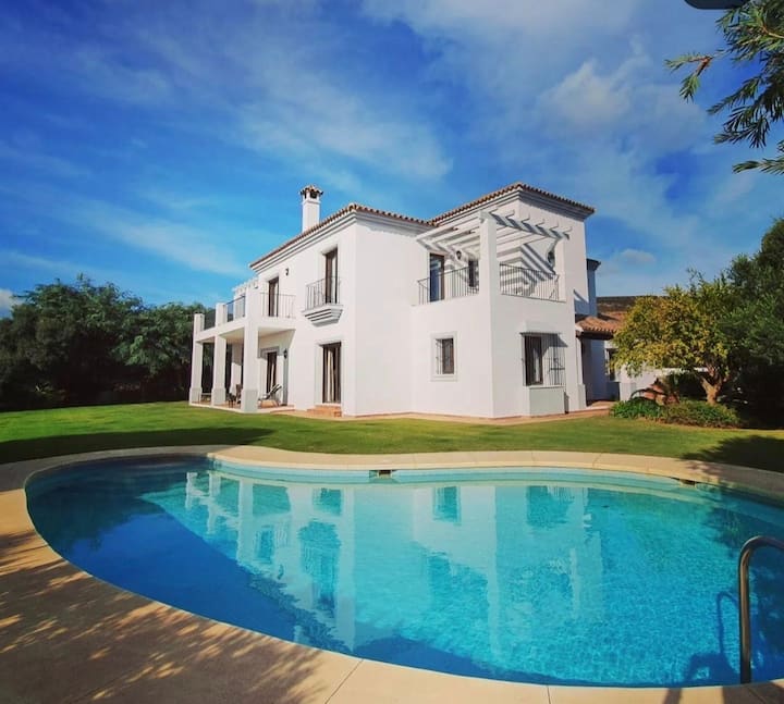 Stunning Villa With Amazing View Near Sotogrande - San Roque
