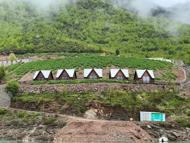 Komani Lake, 5 Stinet (Villa 1) - Koman