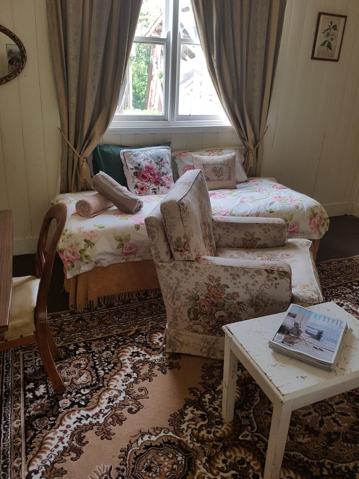 The Old School House - Beaufort