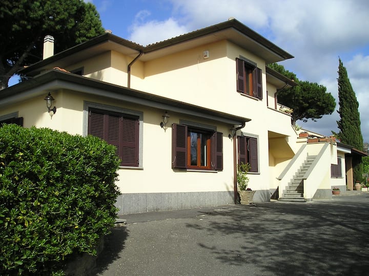 Castelli Romani: 3 Camere + Giardino + Parcheggio - Marino