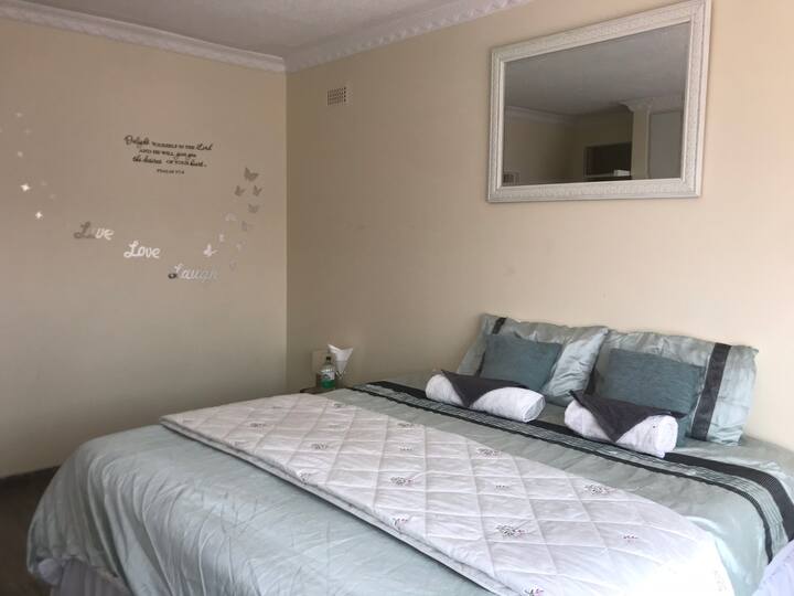 Tynwald South Vacation Rentals & Homes - Harare Province, Zimbabwe | Airbnb