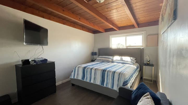 Cozy Suite House Near Spacex, Beaches, Lax & Sofi - Gardena, CA