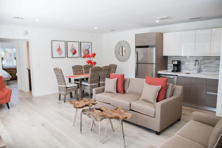 Beachcomber Apartment With 1 King Bed - Pompano Beach, FL