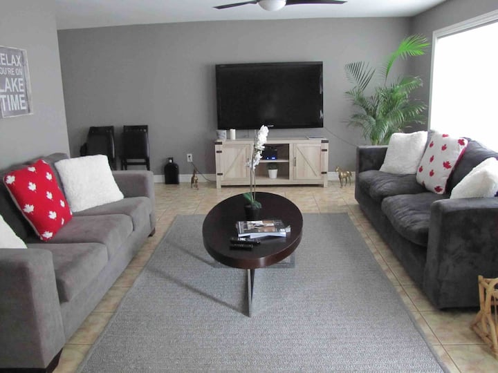 Family-friendly, Relaxing Retreat In Wasaga Beach - Wasaga Beach