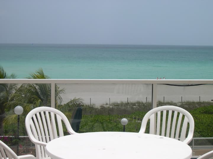 Beautiful Pavilion - Miami Beach, FL