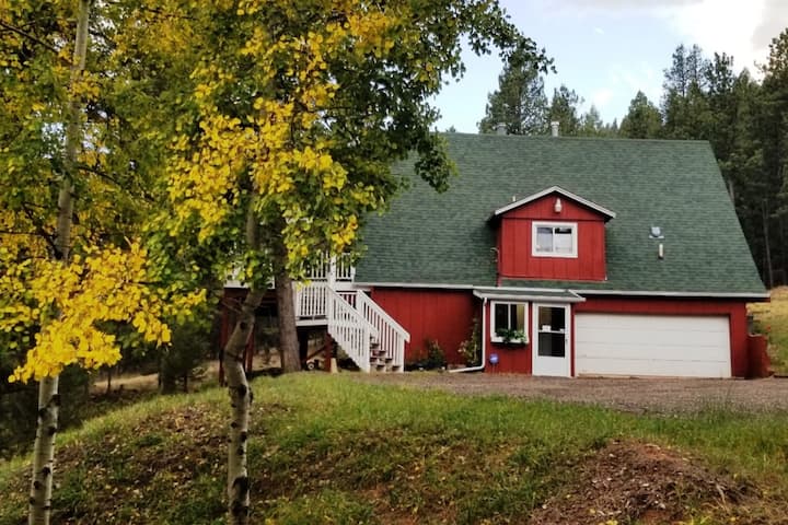 Cozy Mountain Retreat On 3 Acres - Woodland Park, CO