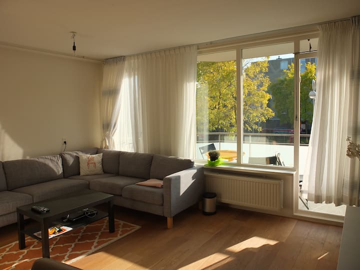 Cozy 2 Bedroom Home Away From Home - Amsterdam