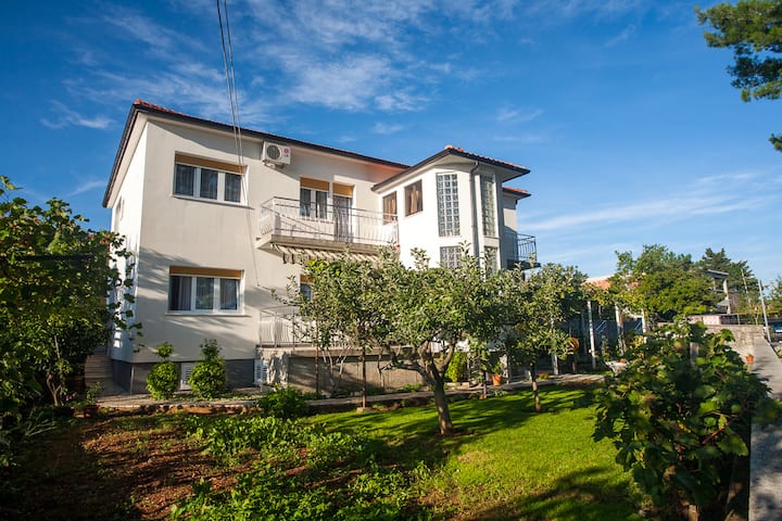 Apartment Danica, Perfect For Two! - Punat