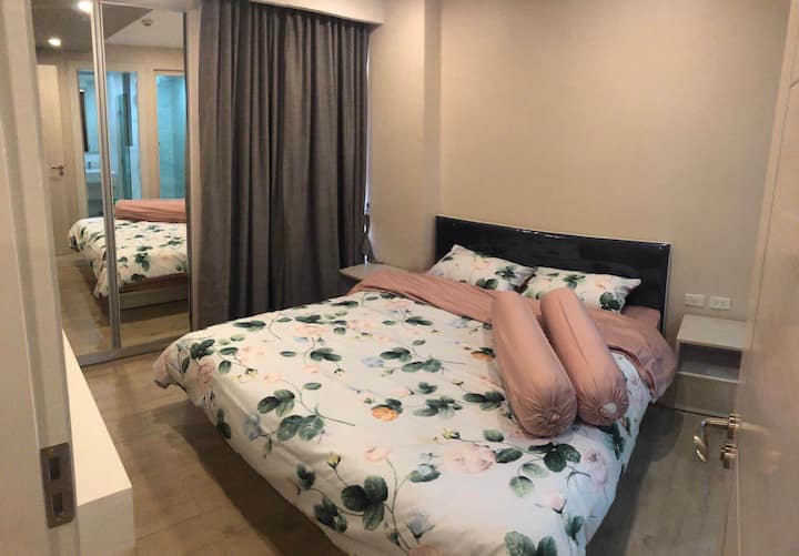 Seven Seas Condo Resort Pattaya
七海公寓中天海滩 超大泳池36平米 - Pattaya City