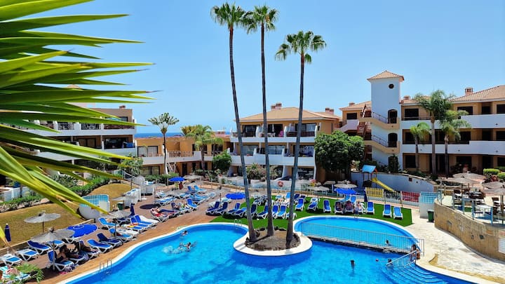 Strelitzia Apartment - Ocean View & Heated Pool - San Miguel de Abona