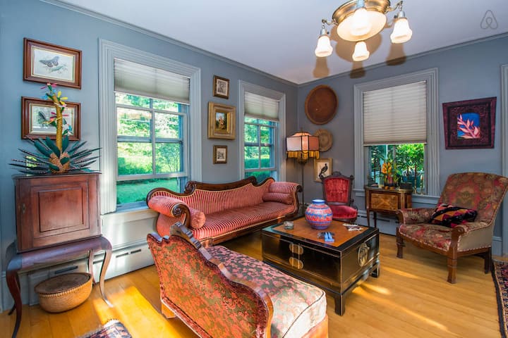 Unique B&b 2 Beds Near Pvd- Outstanding Breakfast - Rehoboth, MA