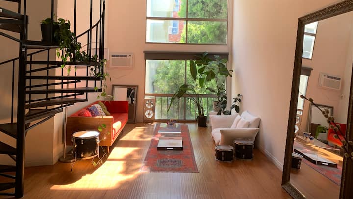High Ceiling Uniqueresort Loft 20 Min Walk To Ucla - Los Angeles, CA