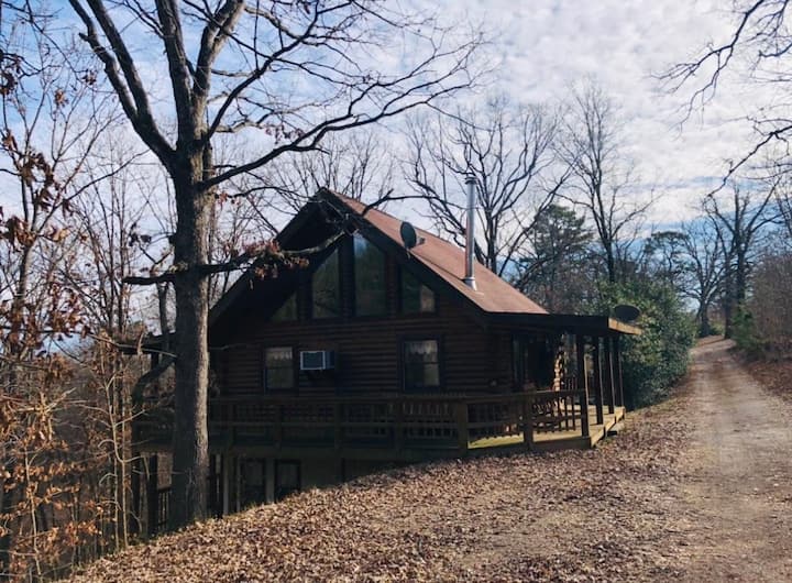 The Loft At Bear Mountain Log Cabins- Hottub - Eagle Rock, MO