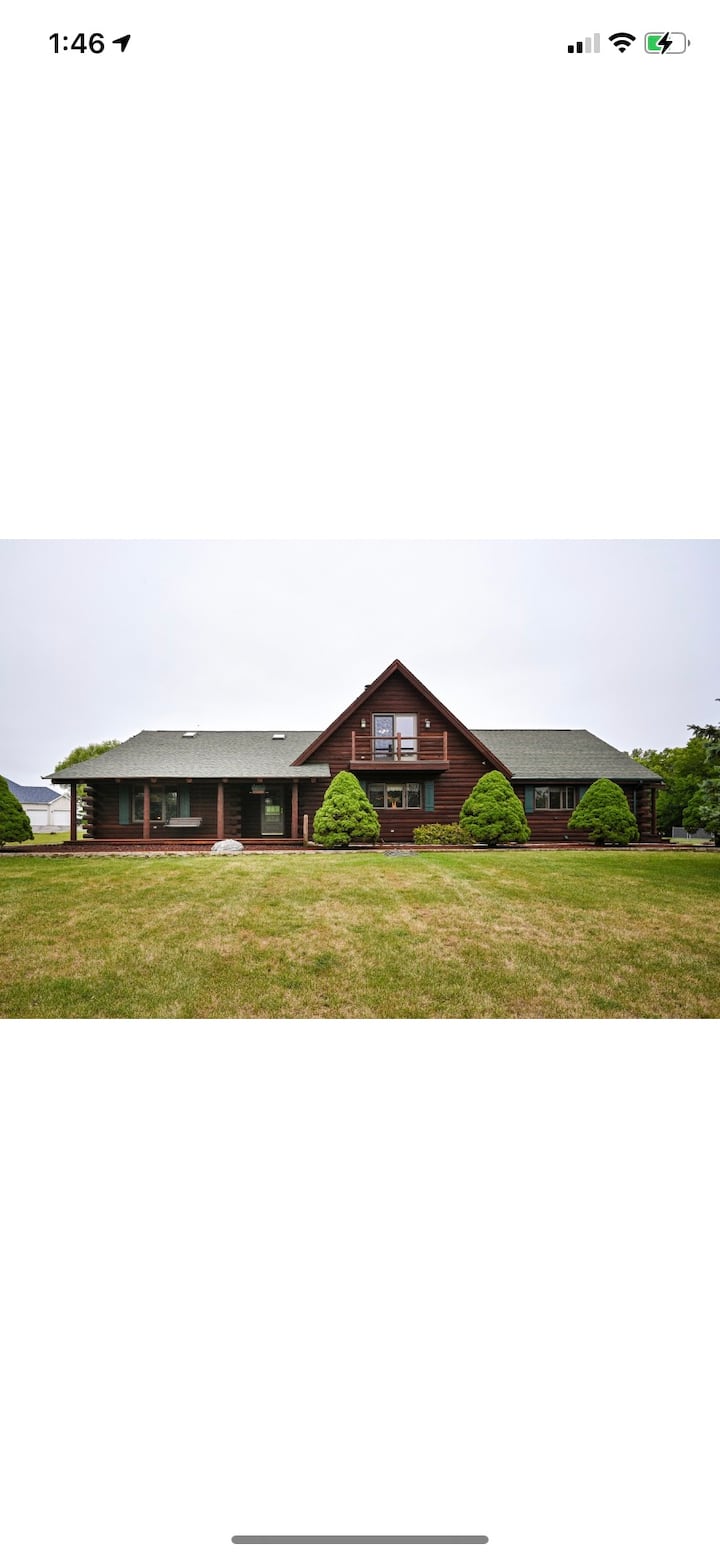 Beautiful Country Log Home - 프랭크퍼트