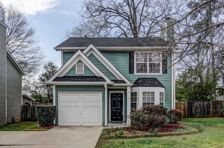 Cozy Home In Marietta 20 Mins From Dwntwn Atl - Marietta, GA