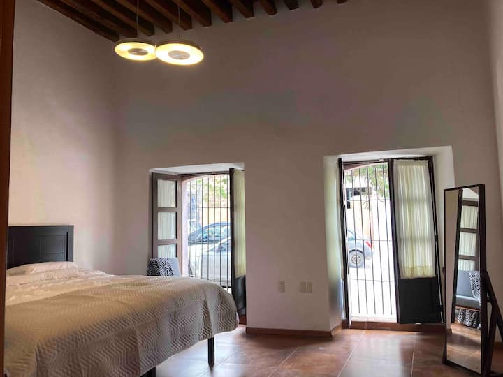 Departamento Planta Baja En El Corazón De La Cd. - Zacatecas