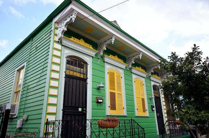 Hip Bywater Getaway - New Orleans, LA