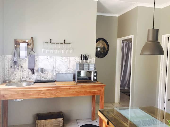 Spinoza Self Catering Accommodation 3 B/room House - Windhoek