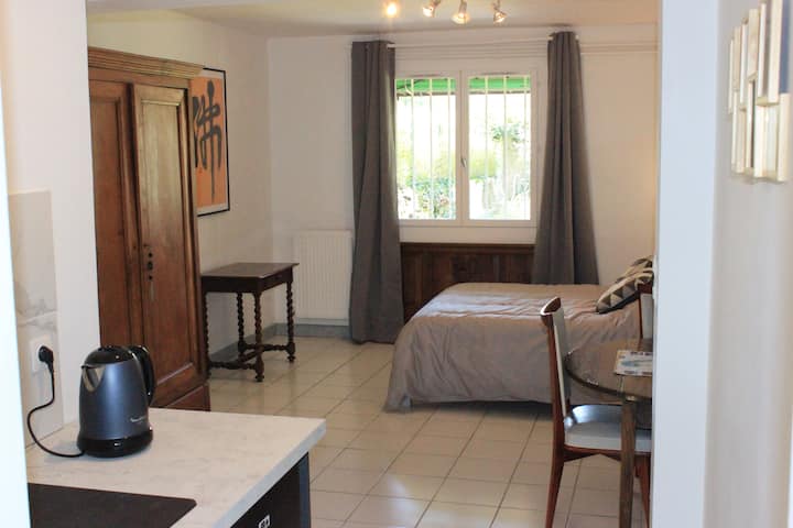 Studio Rez De Jardin-meaux-disneyland Paris - Meaux