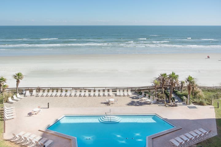 Oceanfront And Spectacular! Come Relax And Renew! - New Smyrna Beach, FL