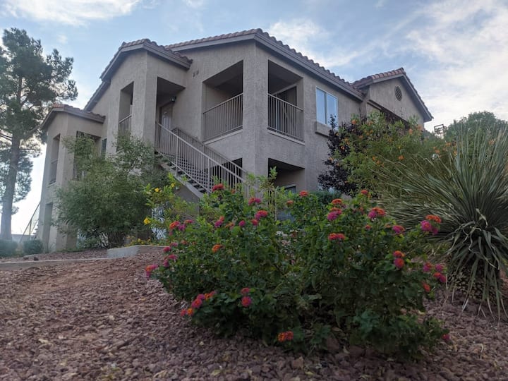 2b/2b Condominium - North Las Vegas, NV