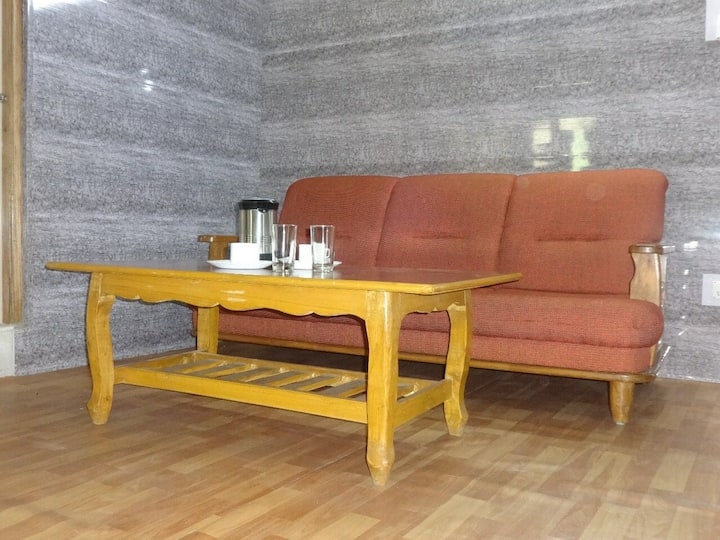Seri Minar Homestay Near Kais Monastery - Kullu