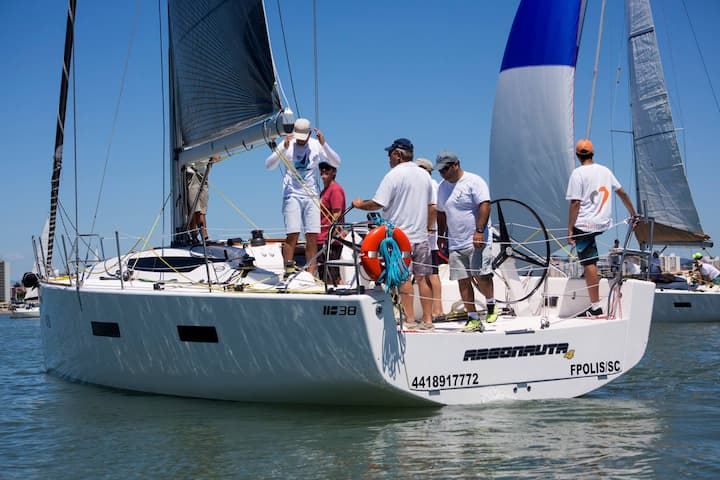 Passeio Em Florianópolis De Veleiro - Florianópolis